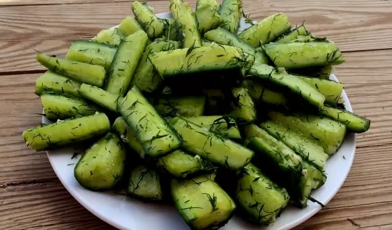 Cucumbers Korean talvella