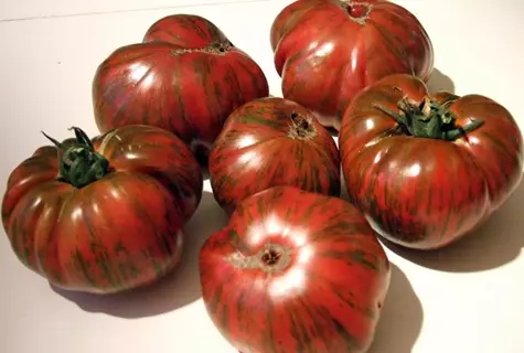 Kutaridzika tomato mitsetse chokoreti