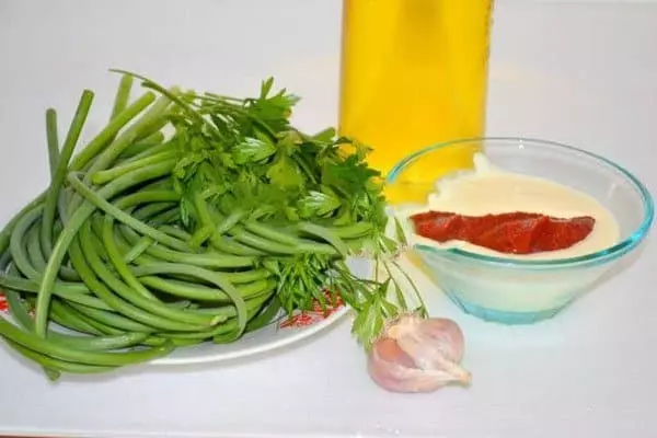 Produk untuk anak panah bawang putih marinovka