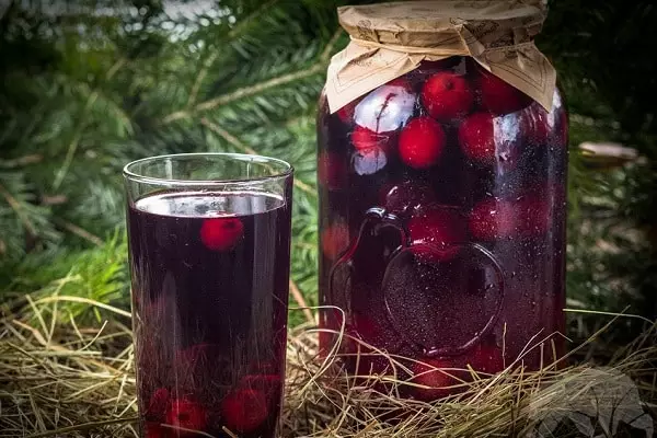 Cherry Compote στην τράπεζα