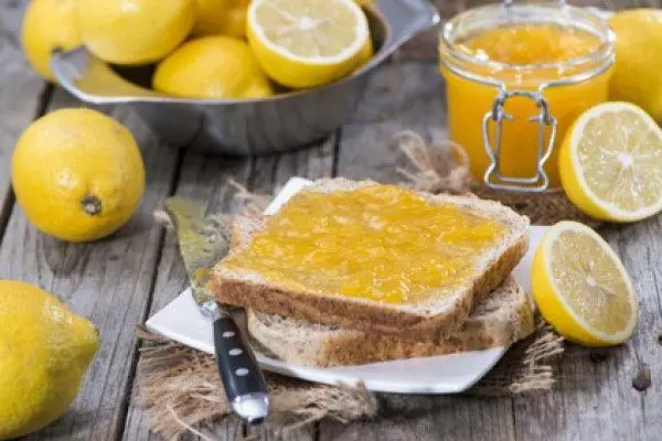Lemon Jam: အိမ်မှာအရသာရှိသောချက်ပြုတ်ချက်ပြုတ်နည်း 16 ခု