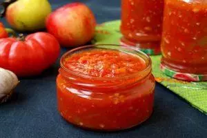 Agurker i tomat til vinteren: Awesome opskrift med sterilisering og uden billeder og video 9118_11