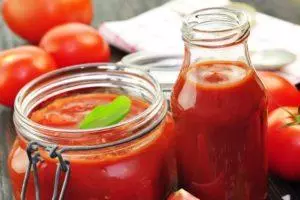 Yksinkertainen resepti tankkaus tomaatti talvella kotona askel askeleelta