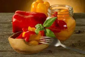 Top 12 ízletes sózás paprika receptek télre