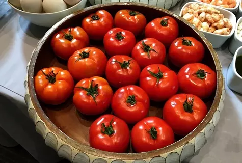 Tomater Cybo i en skål