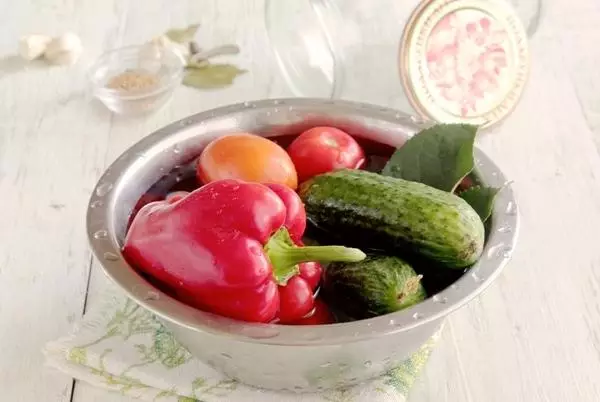 Marinated cucumbers