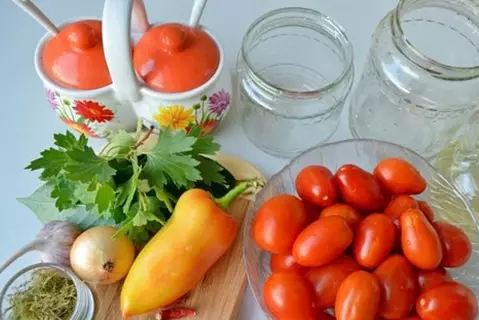 مكونات لأصابع الطماطم القمل
