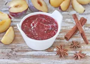 Een eenvoudig recept voor de voorbereiding werd gepeld van aftappen zonder botten voor de winter