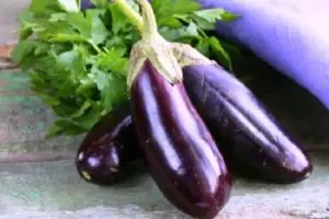 Eggplants ఏం: రసాయన కూర్పు మరియు పోషక విలువ