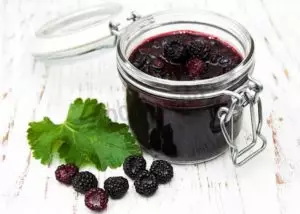 Receptes que cuinen gelea de Blackberry per a l'hivern sense gelatina