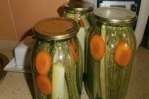 Recipes deisiú zucchini i mustaird líonadh don gheimhreadh