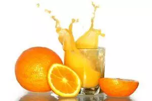 Top 10 receptov za kuhanje pomarančnega soka za zimo doma
