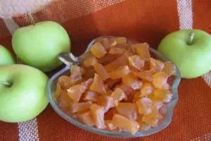 Recipes céim-ar-chéim chun úlla candied a chócaráil sa bhaile don gheimhreadh