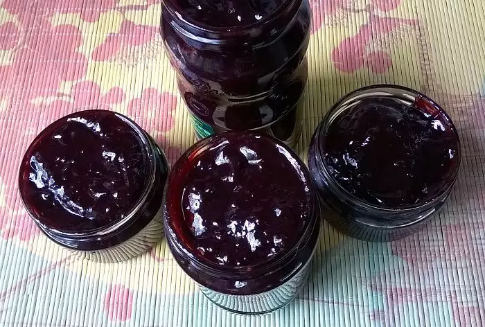 Plum ကနေ Jam