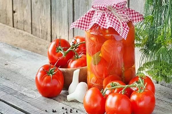 Awọn tomati ọmọde