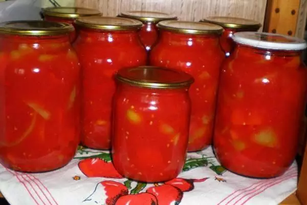 Oczyszczone pomidory